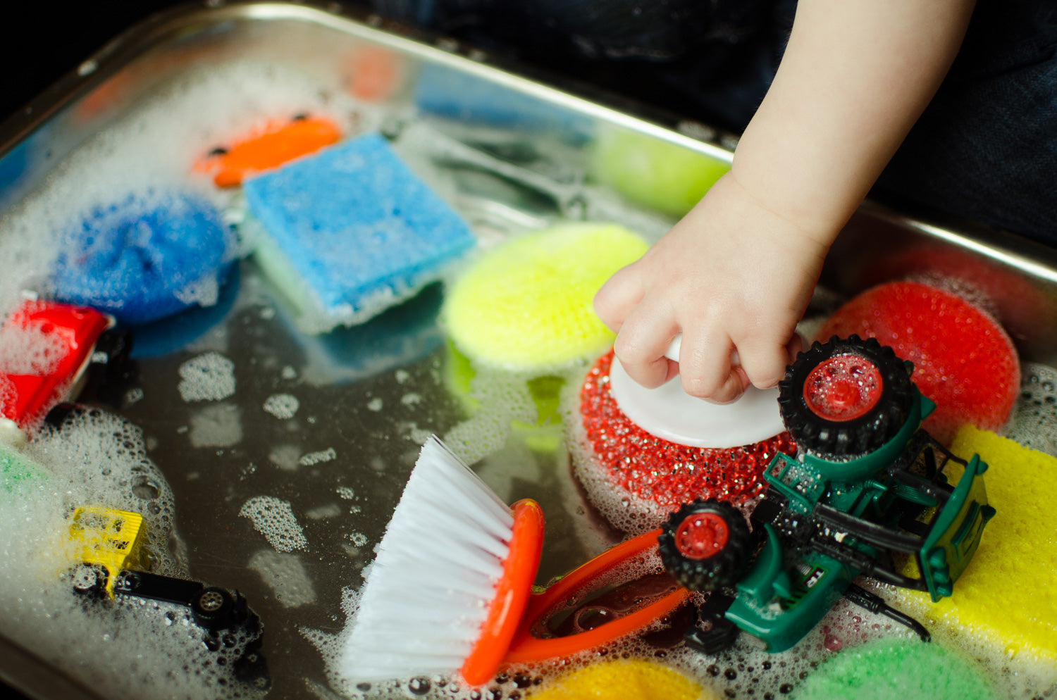 Waterways week 3 - Indoor toy wash!💦 – Hooded Owls Ltd